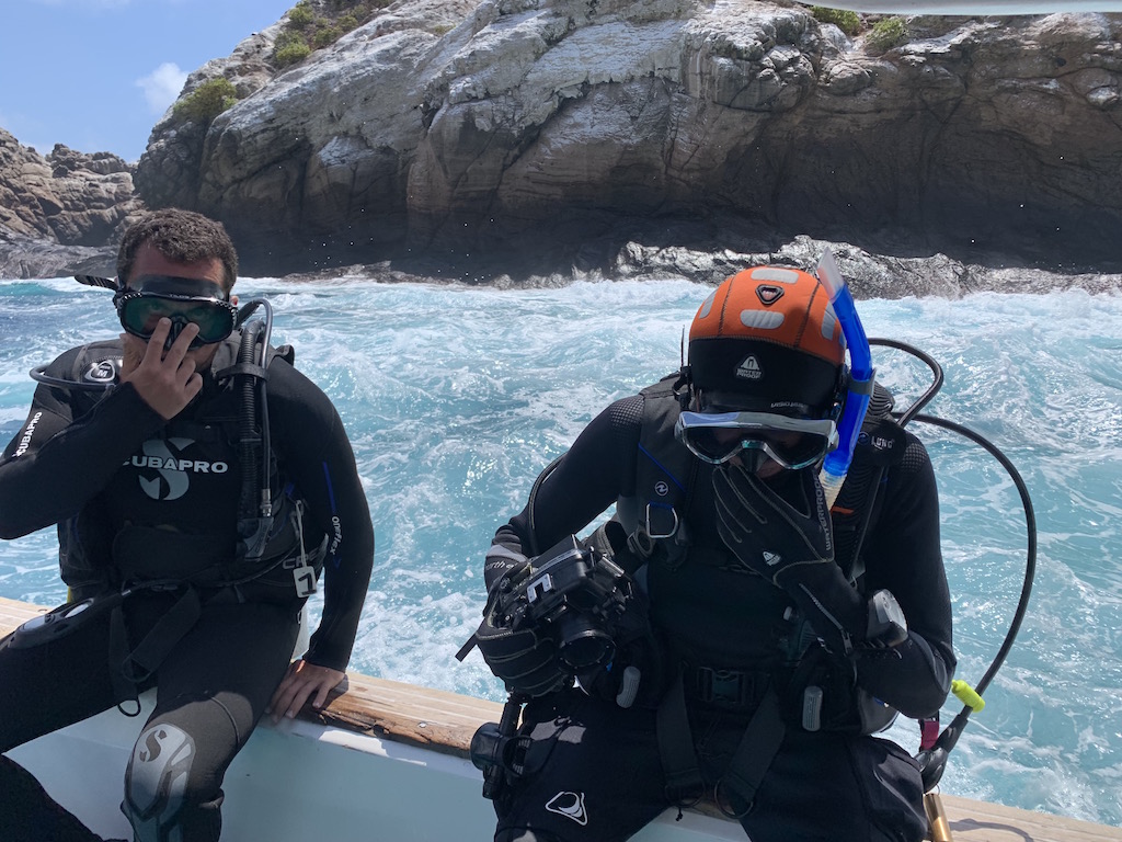 Gordon Rocks with Academy Bay Diving - Academy Bay Diving